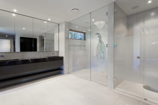 How To Pick The Right Two Person Shower Dimension? - Home Arise